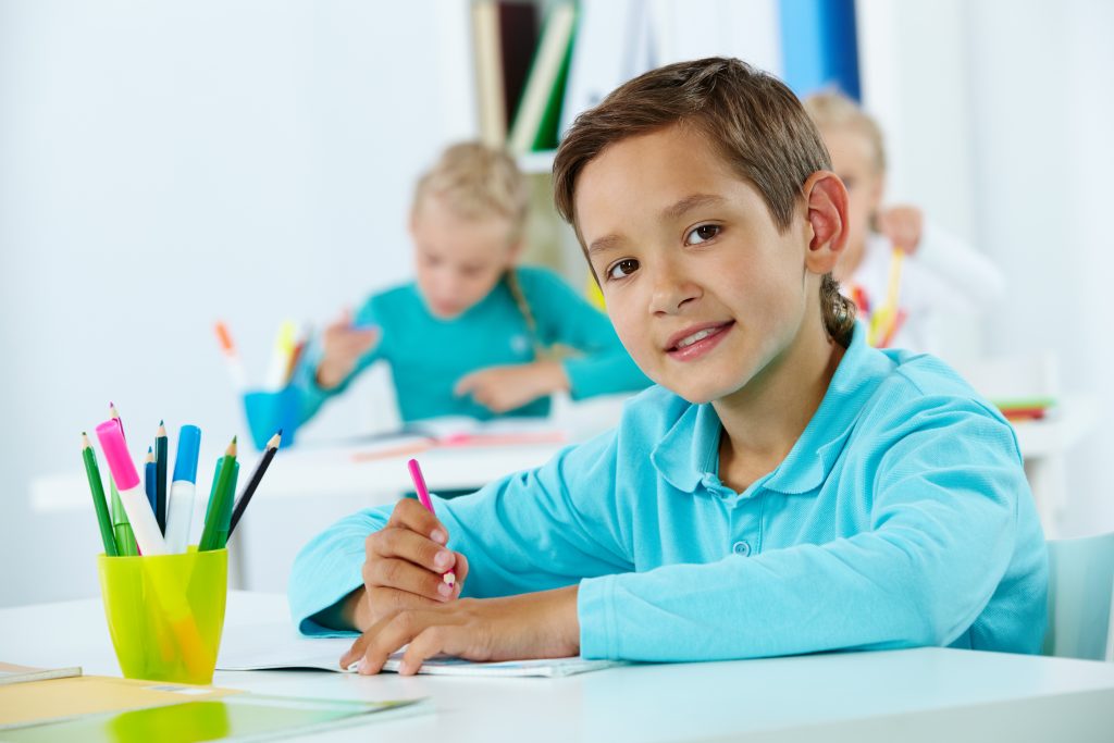 How to Choose the Right Online School for Your Child - Queen's Online ...